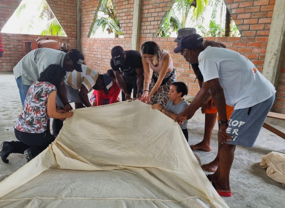 Transdisciplinary co-creation on the river in search for more ...